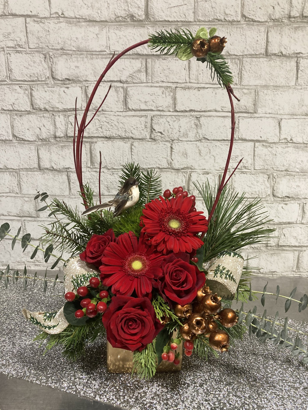 Christmas Flower arrangement – Nickel & Ore